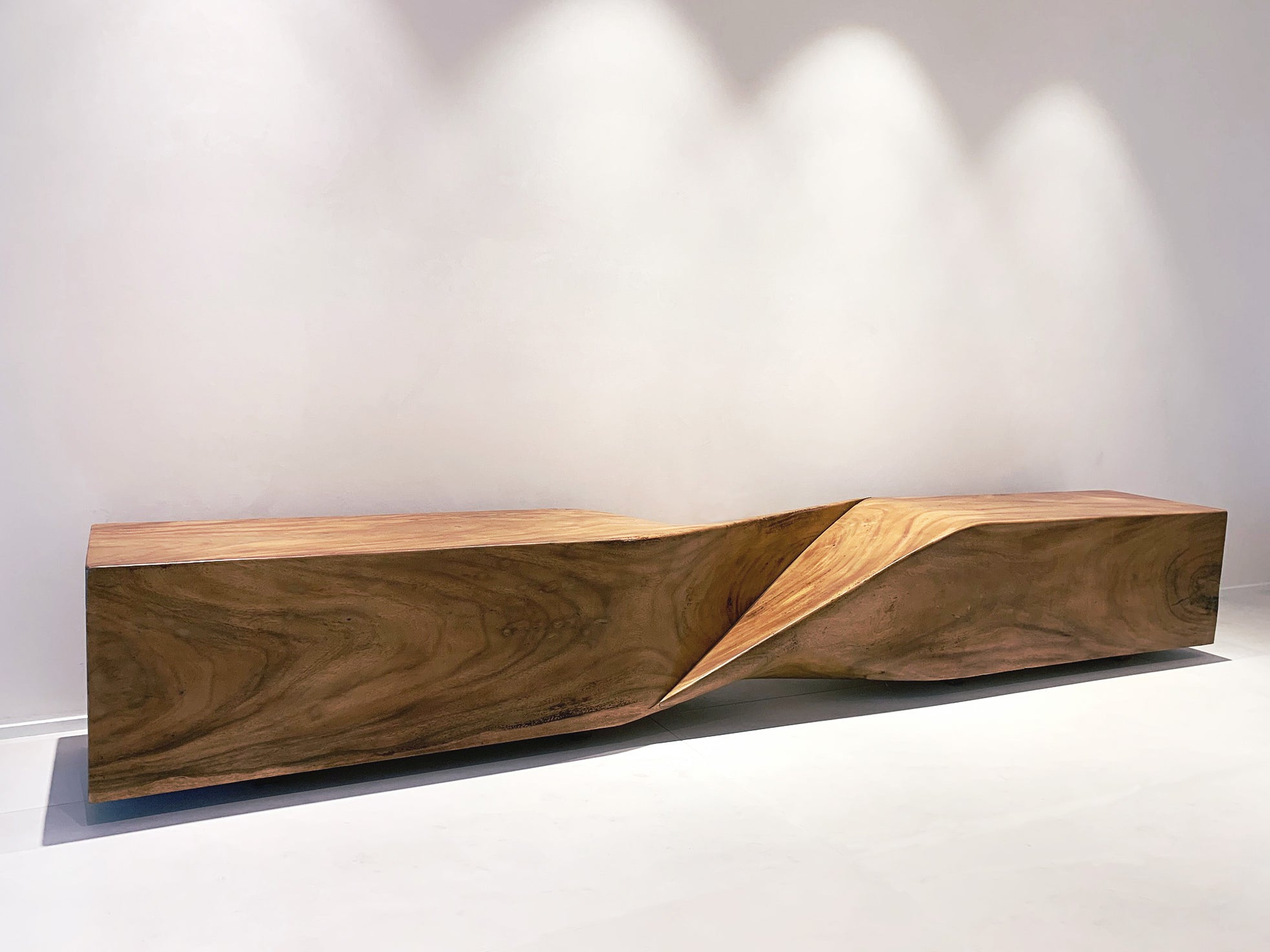 Twist Bench — CEU Living